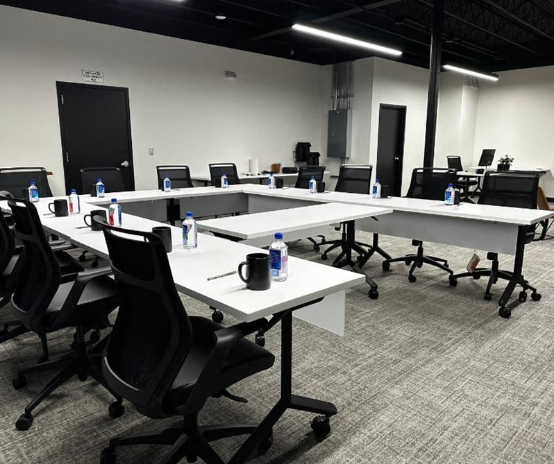 Omni Circle Collaborative Workspaces, Topeka KS | CommercialCafe